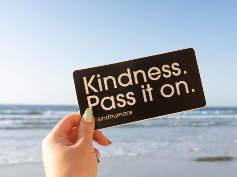 Always Choose Kindness: 3 Life-Changing Benefits Of Being Kind